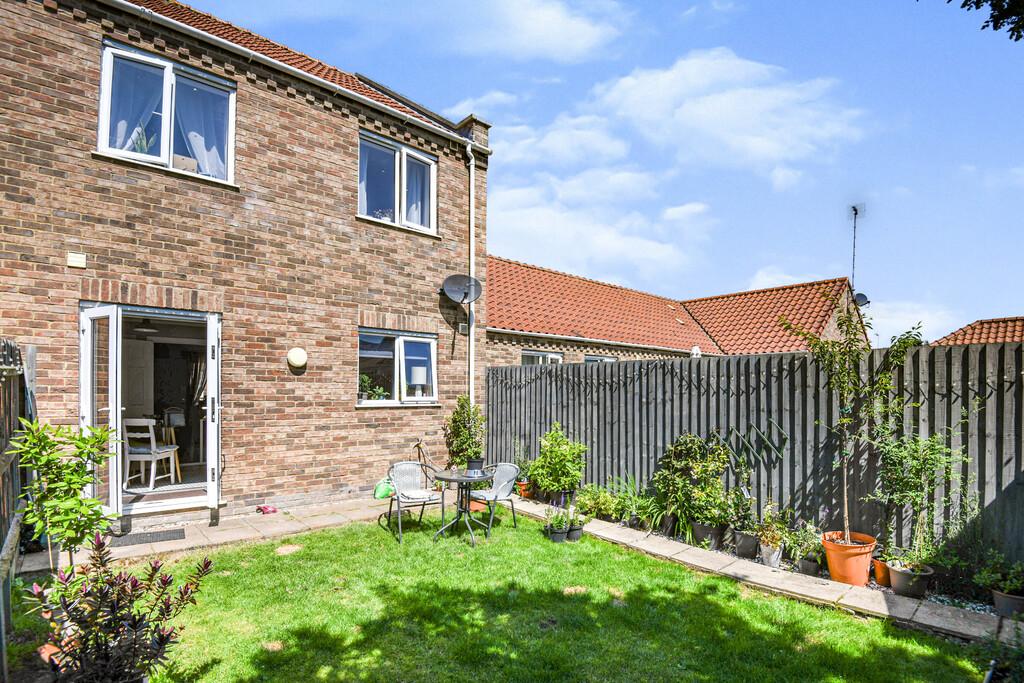 3 Bedroom Terraced House For Sale In Bridle Close Outwell Wisbech