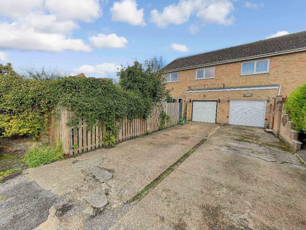 4 Bedroom Semi Detached House For Sale In High Road Elm Wisbech