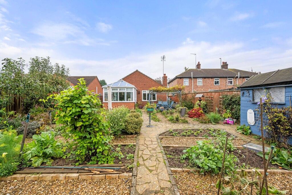 3 Bedroom Detached Bungalow For Sale in Station Road, Tydd Gote ...